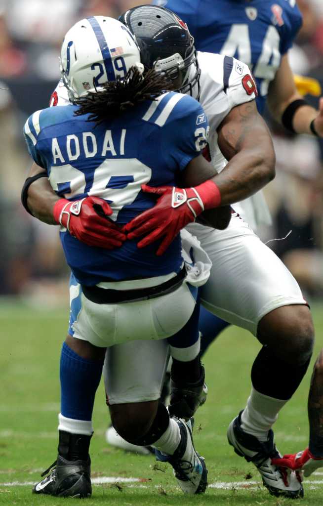 Williams' transition to linebacker successful so far