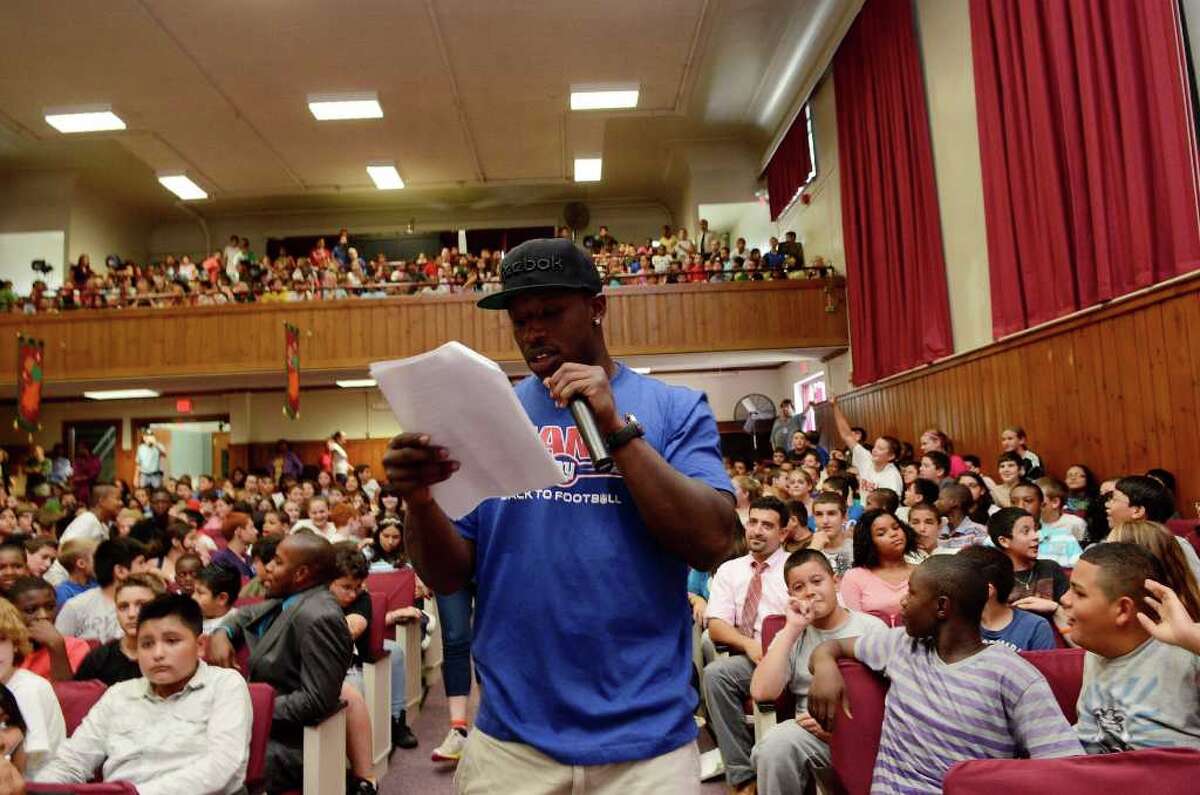 New York Giants surprise students at Dolan Middle School in Stamford
