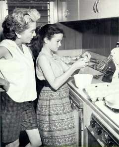 Heloise continues tradition of helpful hints for 50 years