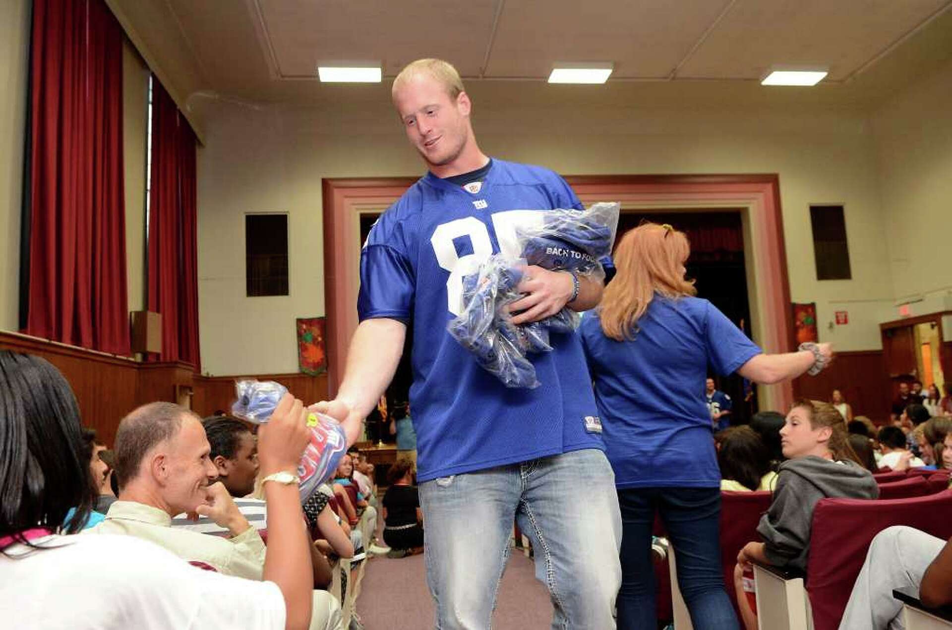 New York Giants surprise students at Dolan Middle School in Stamford