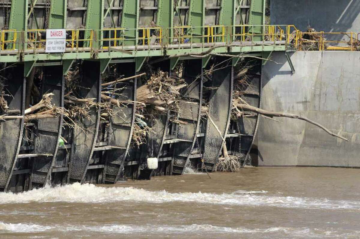 Mold peril follows flood