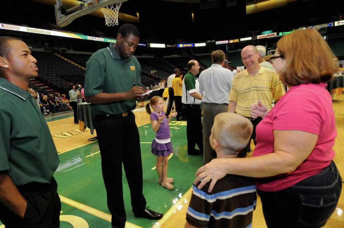 Siena has big plans for small lineup