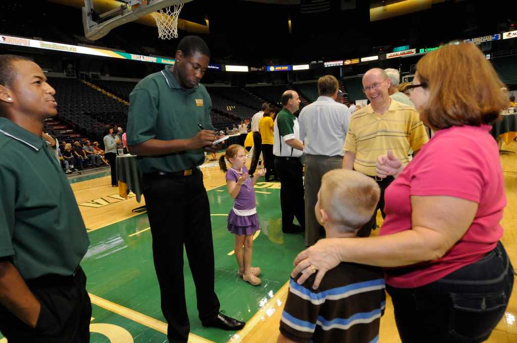 Siena has big plans for small lineup