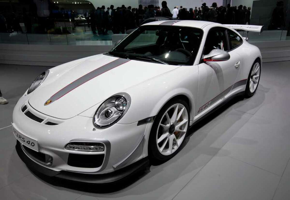 Porsche tells 911 GT3 owners to stop driving them