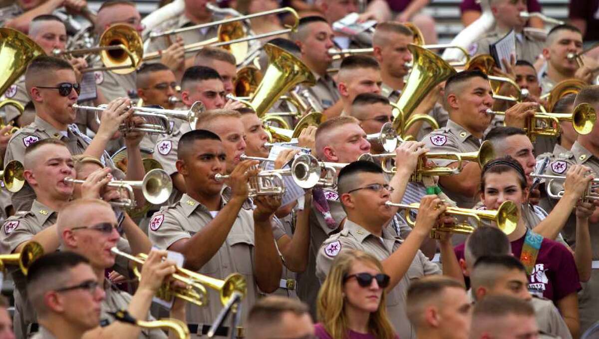 A&M starts last Big 12 season in style