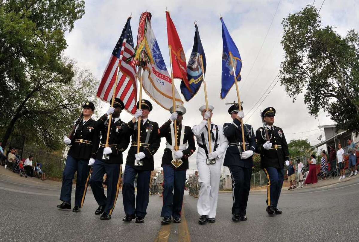 Rain fails to dampen spirits at Dieciseis celebration