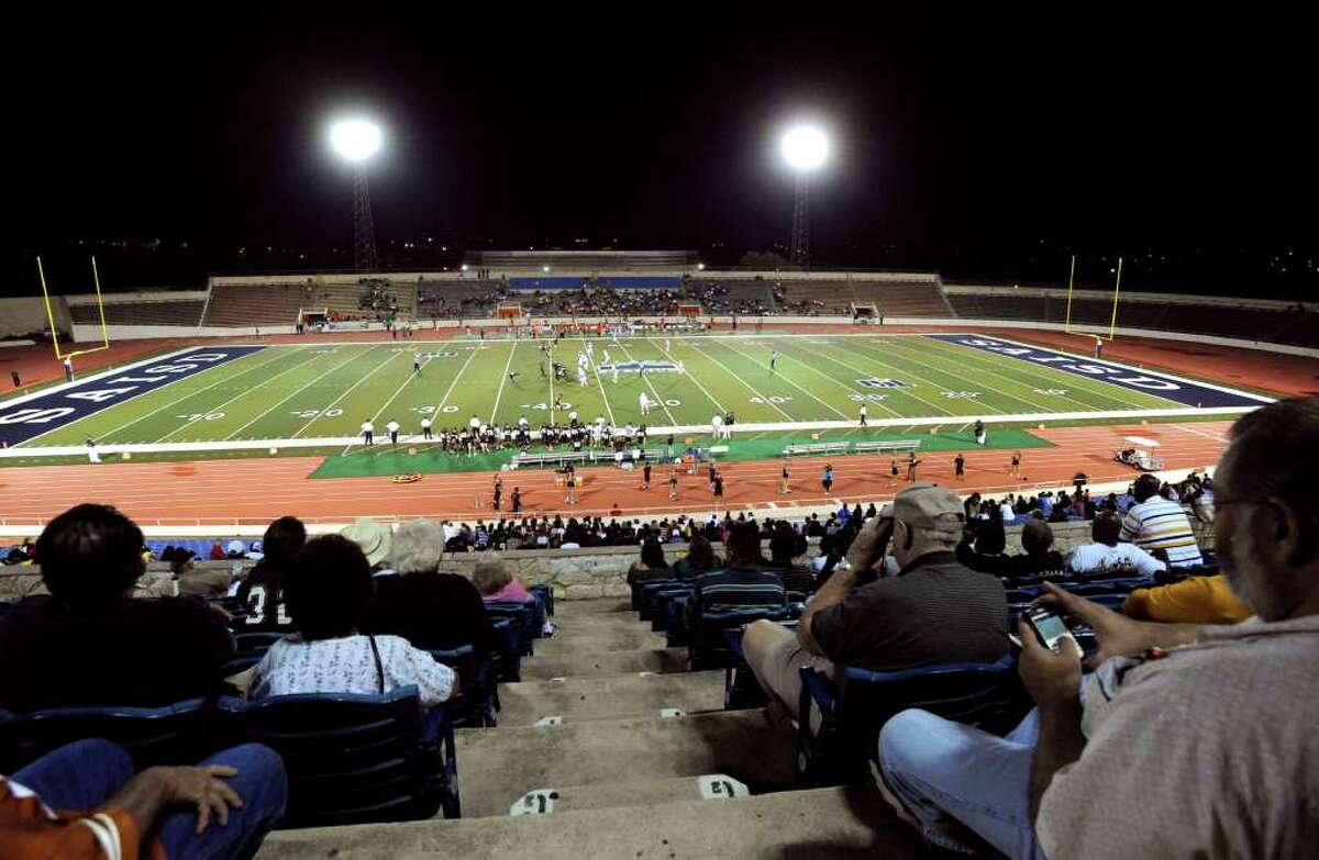 SAISD hears soccer field options