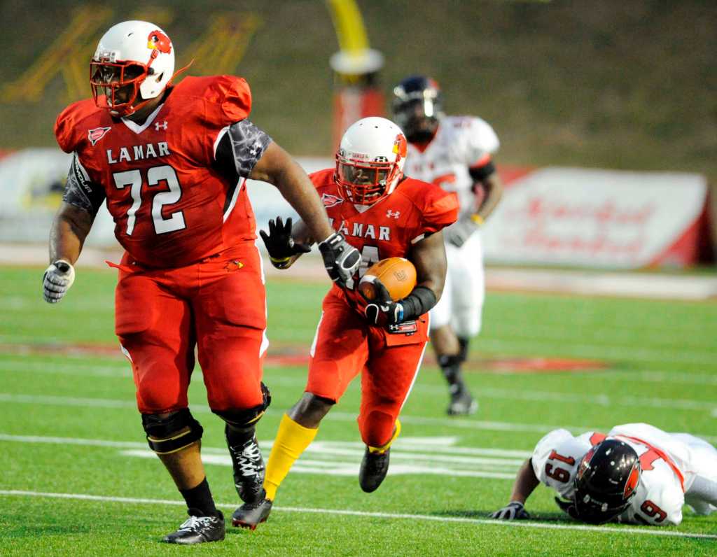 Lamar beats Incarnate Word