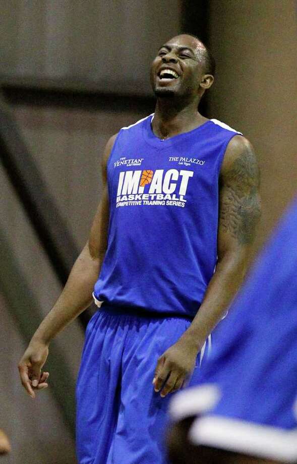 Spurs' James Anderson at Impact Basketball - San Antonio Express-News