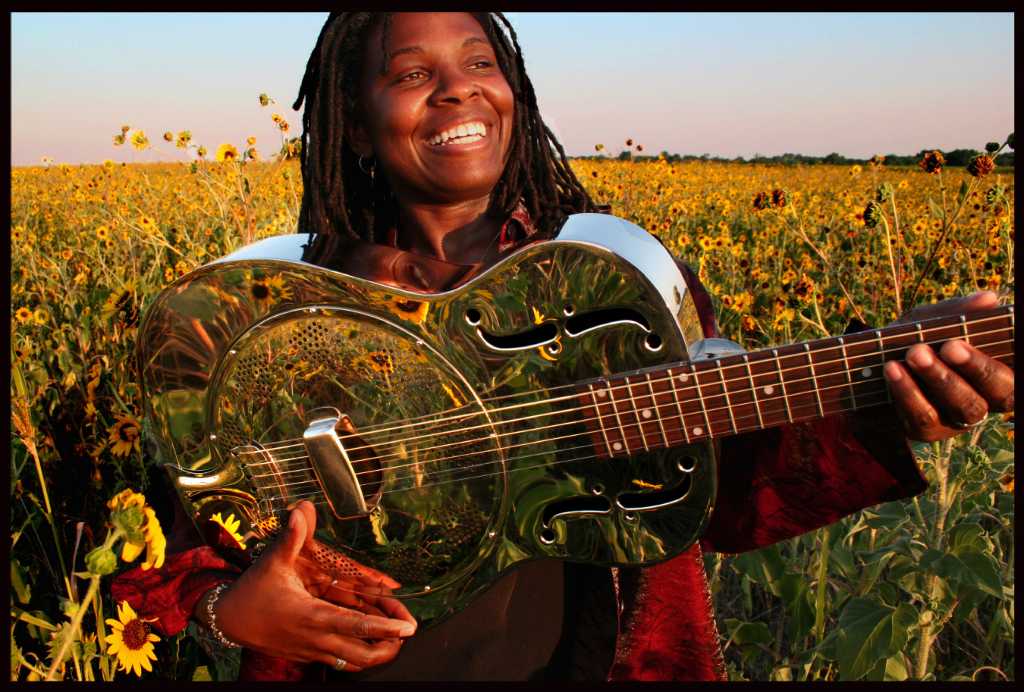 Ruthie Foster to head Luckenbach Blue Festival