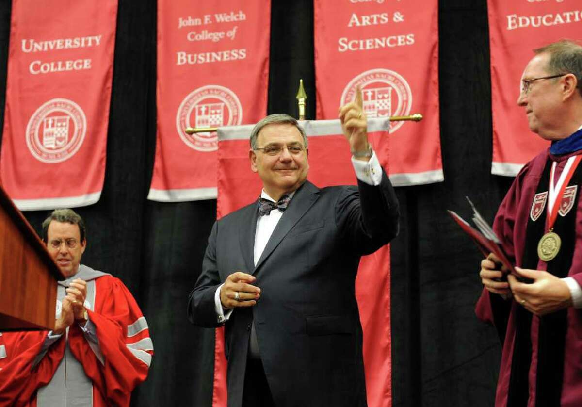 With pomp and pop music, Petillo officially assumes presidency of SHU