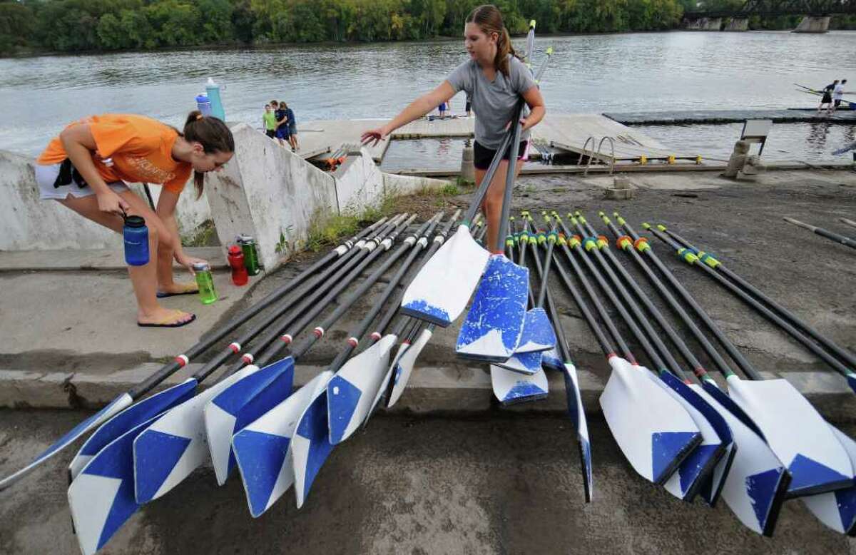 Photos: Rowing on the river