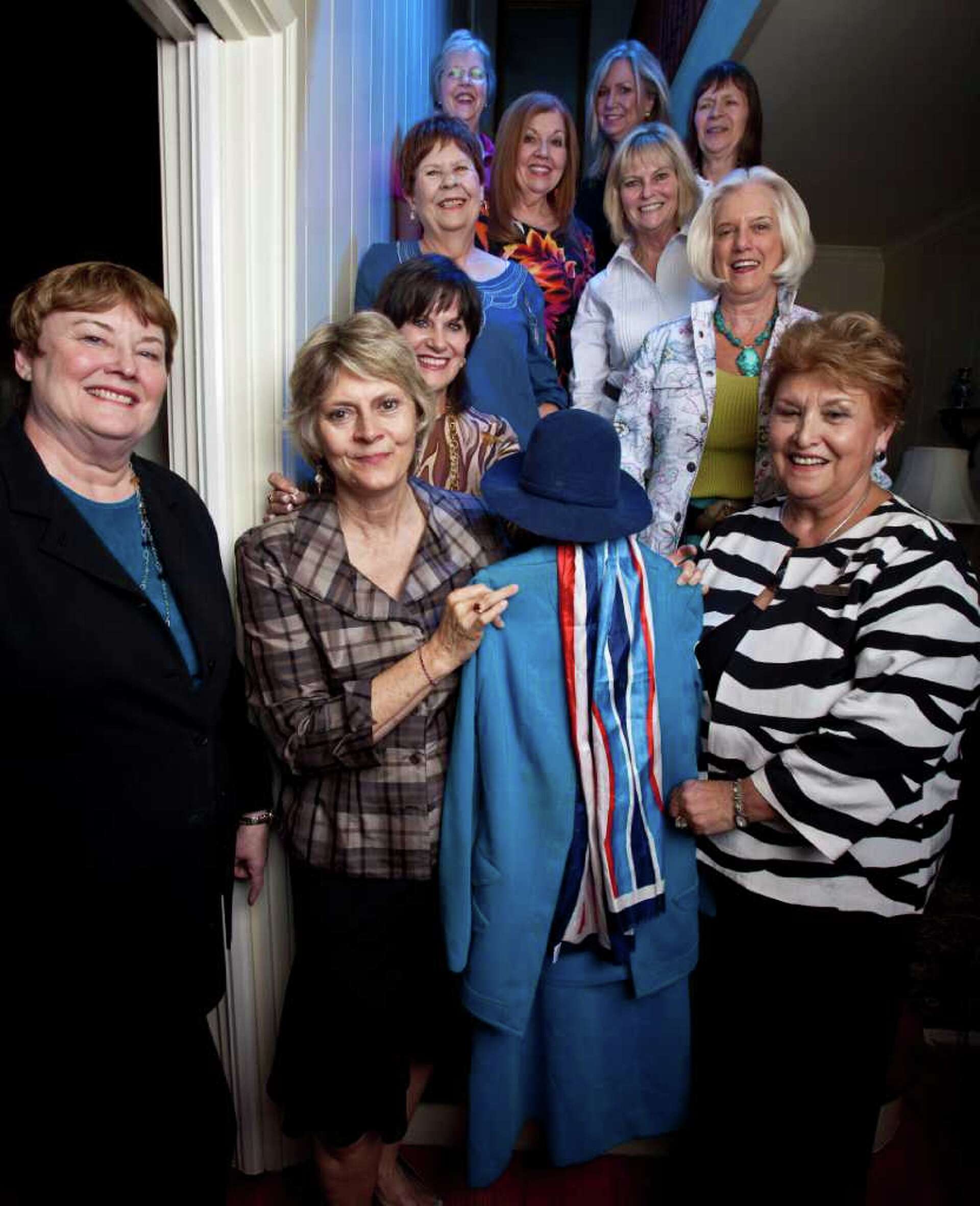 Former Pan Am flight attendants swap stories in advance of TV series