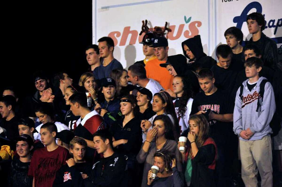 Beatty's four TD passes lead Pomperaug over Bethel