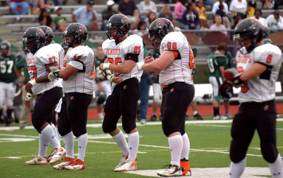 Norwalk football beats Stamford, 2-0 for first time since 1999