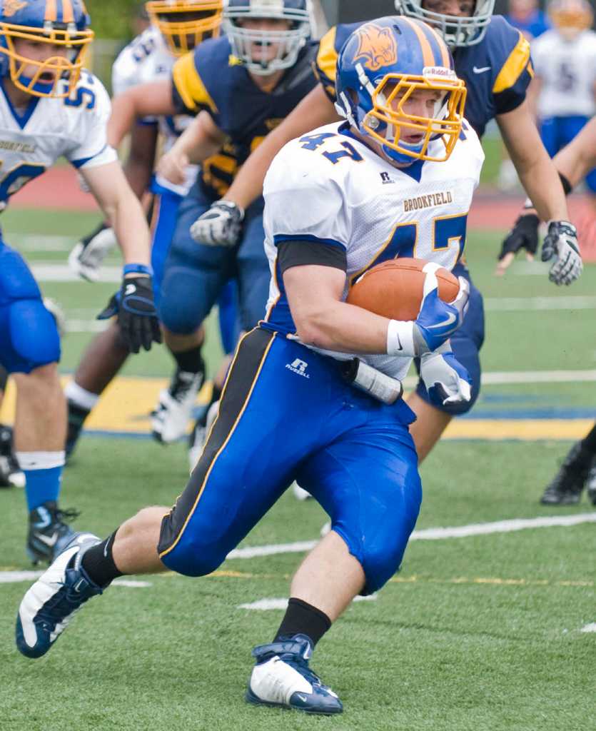 Fumbles plague Brookfield in stunning loss to Weston