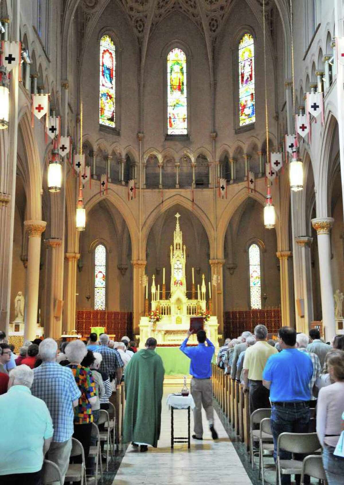Closing of Roman Catholic church brings tears, concerns