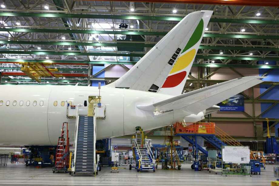 Boeing 787 assembly line, interior tour - seattlepi.com