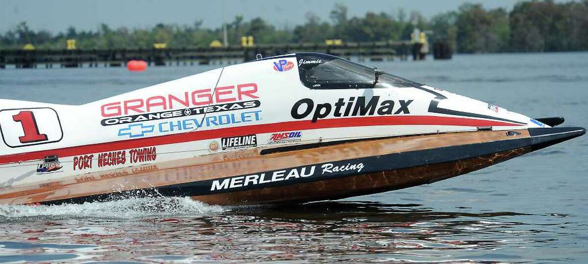 Tunnel boat racers take to Sabine River