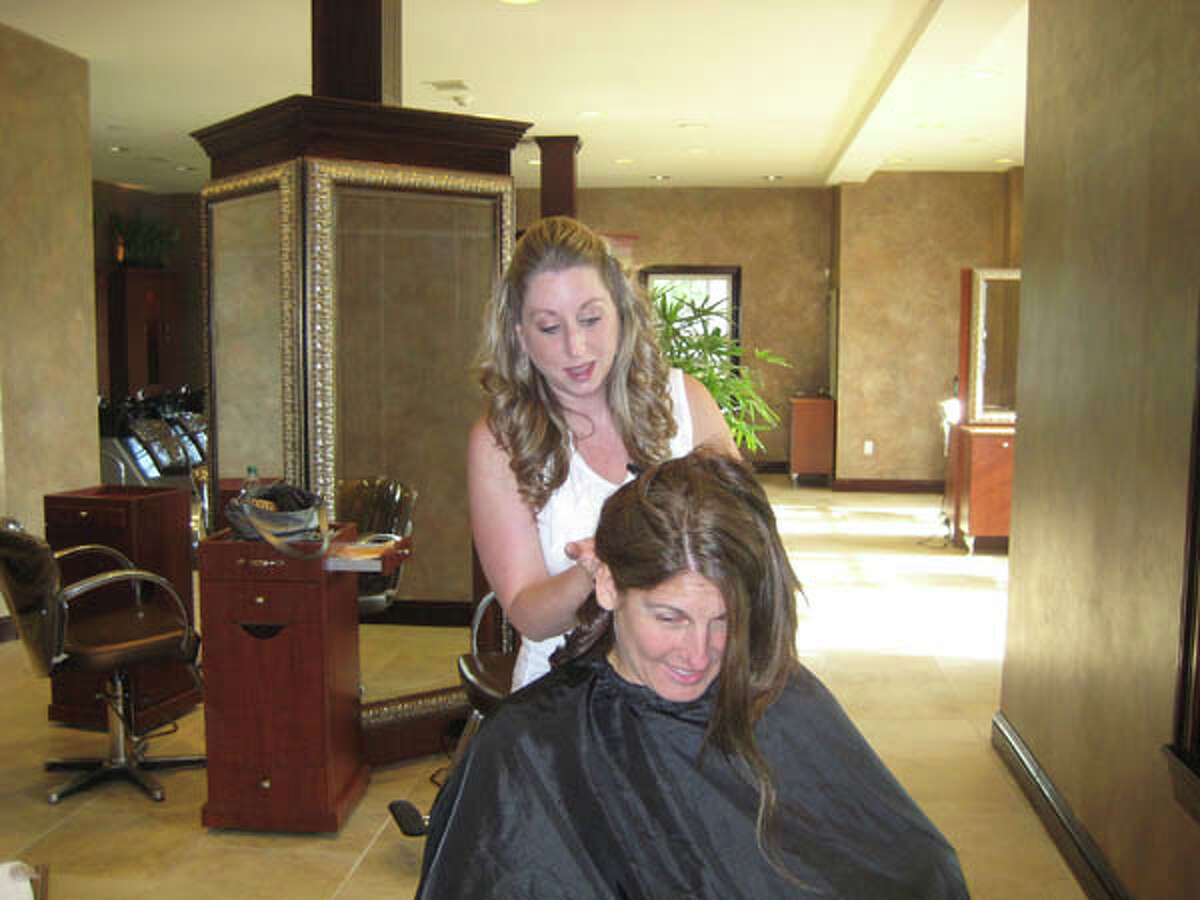 ONLINE EXCLUSIVE: Cover Model Behind the Scenes