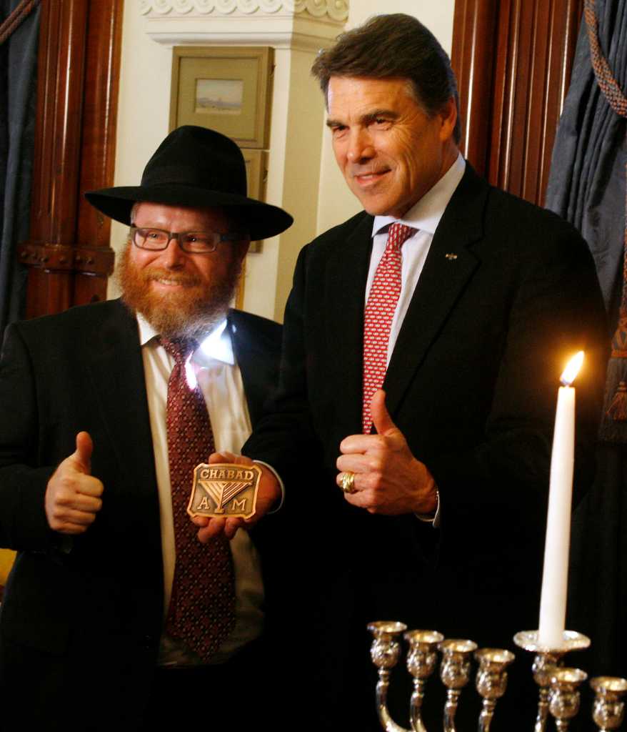 'Occasionally Jewish' Perry would consider moving to California
