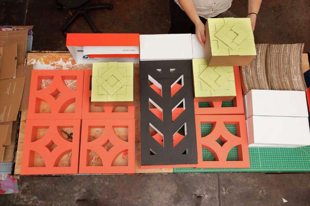 Installation brings an urban flavor to Rice Gallery