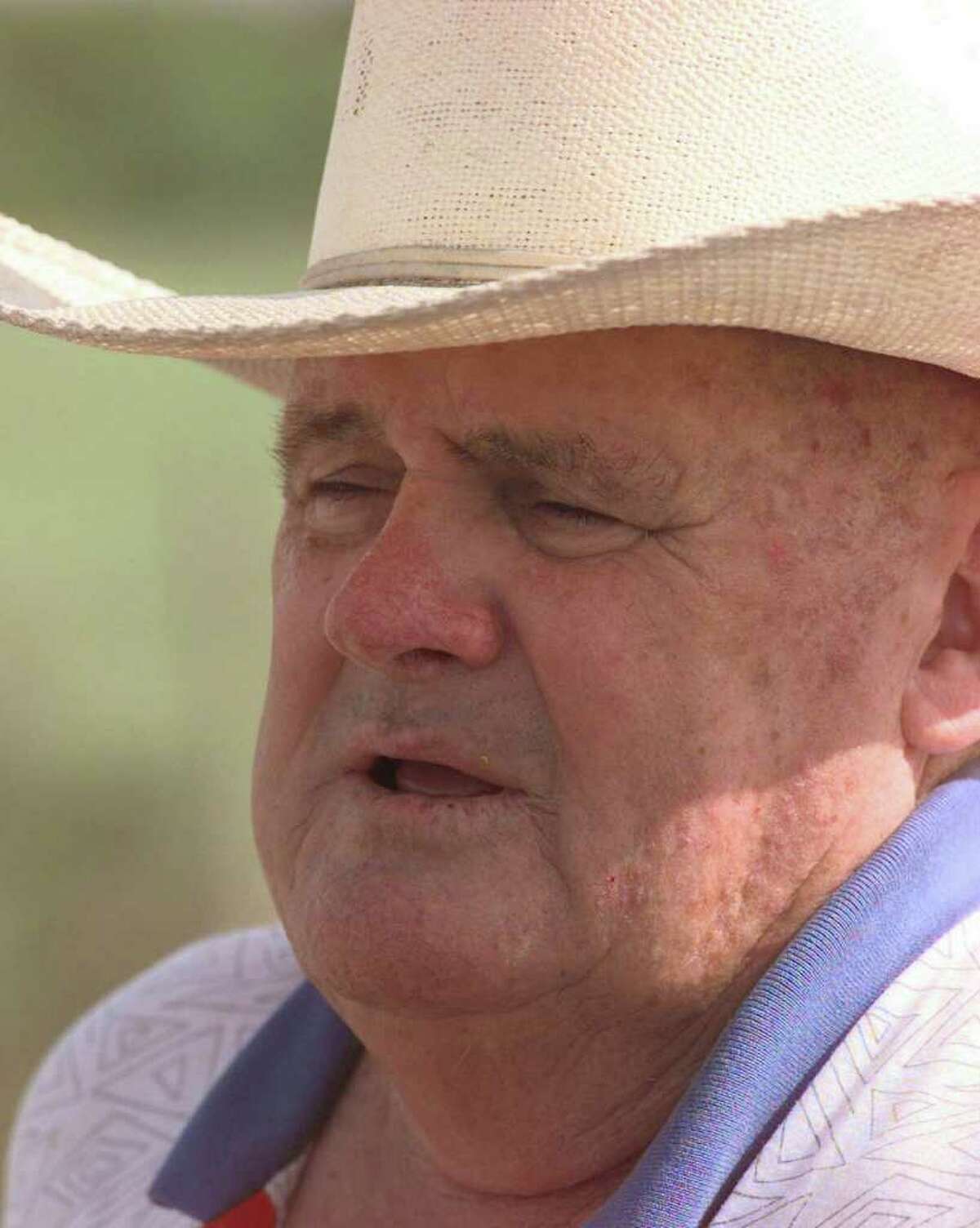 Bum Phillips isn't picking a side in Mid-County Madness