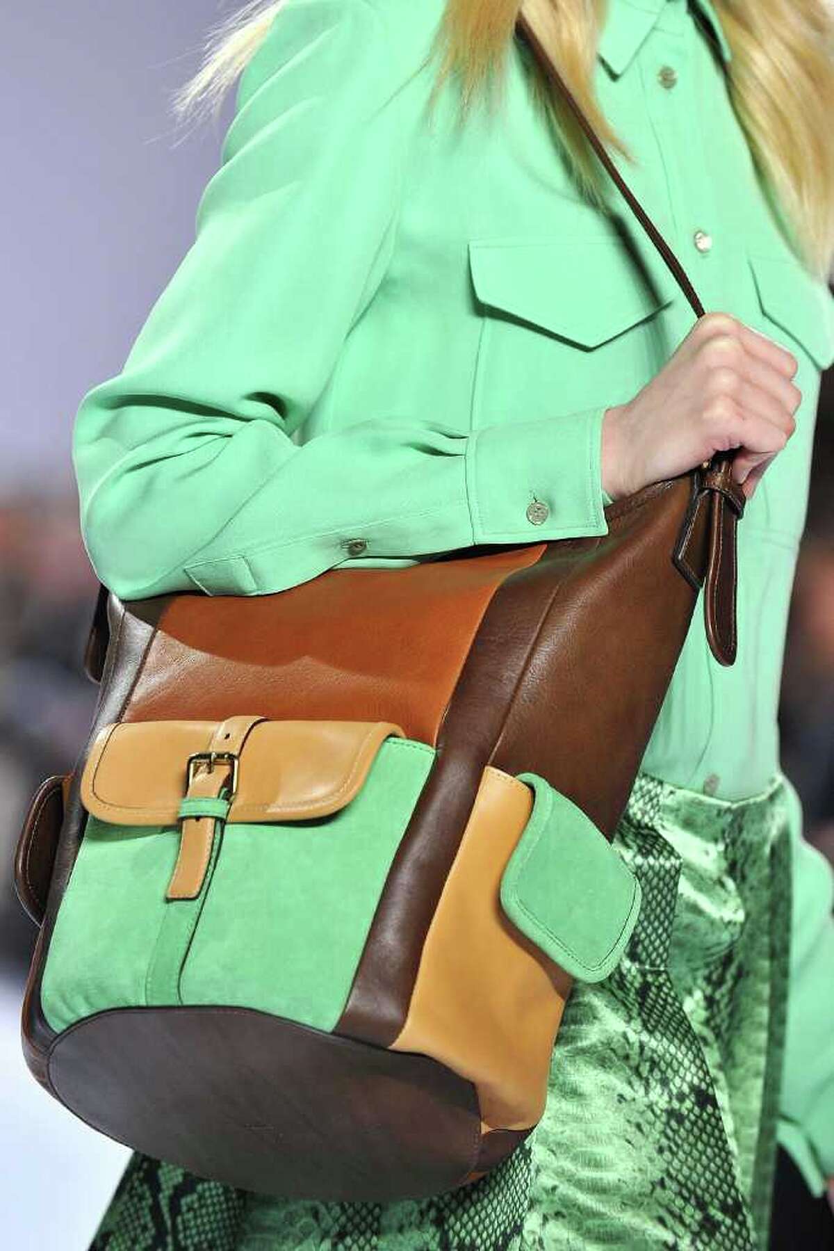 A bright fall: Color blocking boldly returns