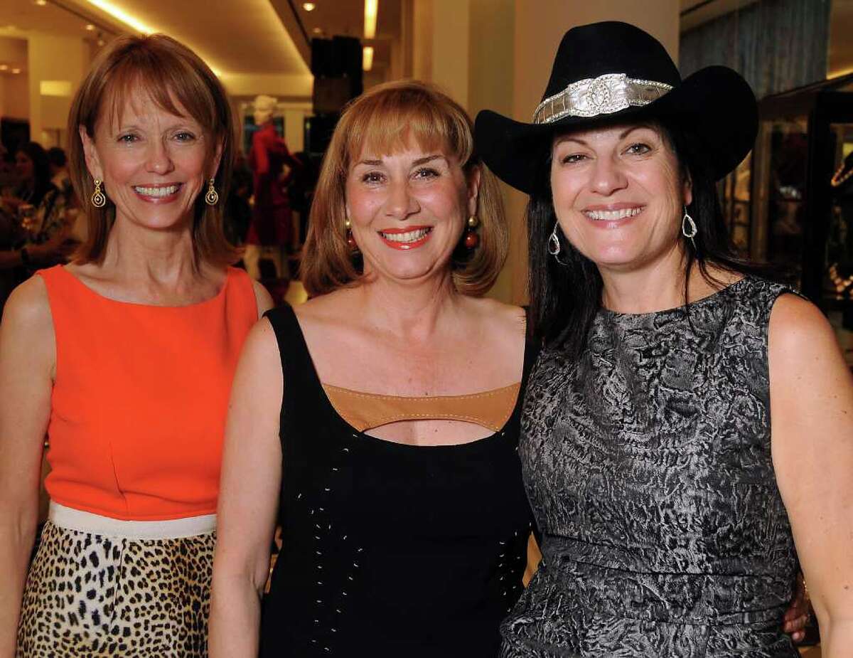 Jewelry designer charms the Champagne Cowgirls