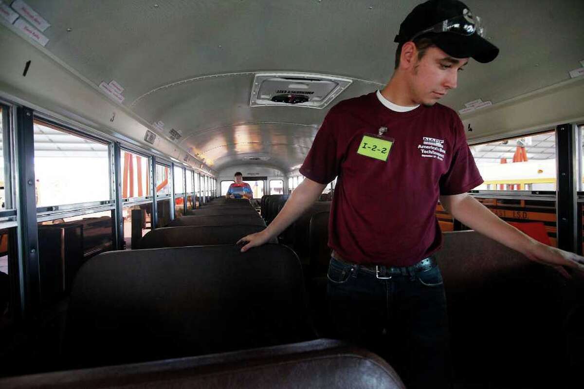 Bus inspectors' competition