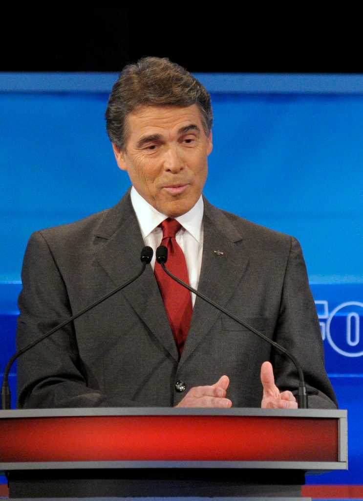Perry puts focus on border