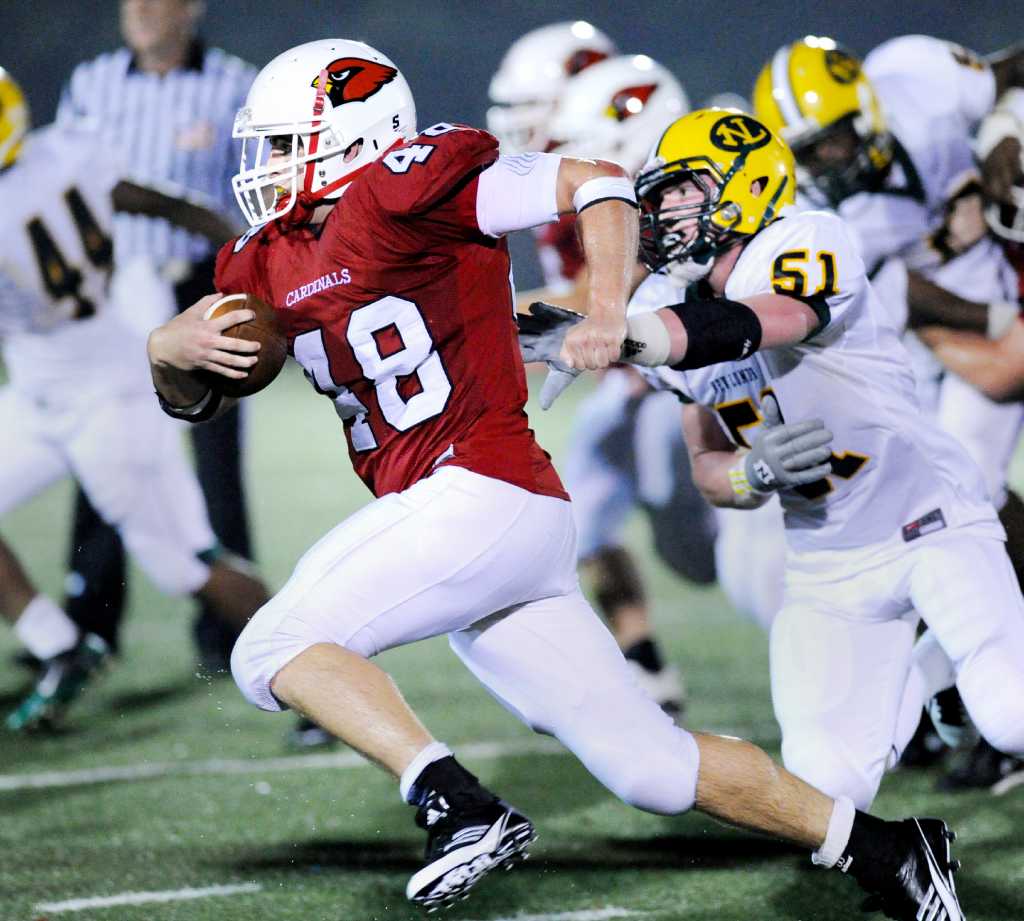 HS Football: Greenwich vs. New London