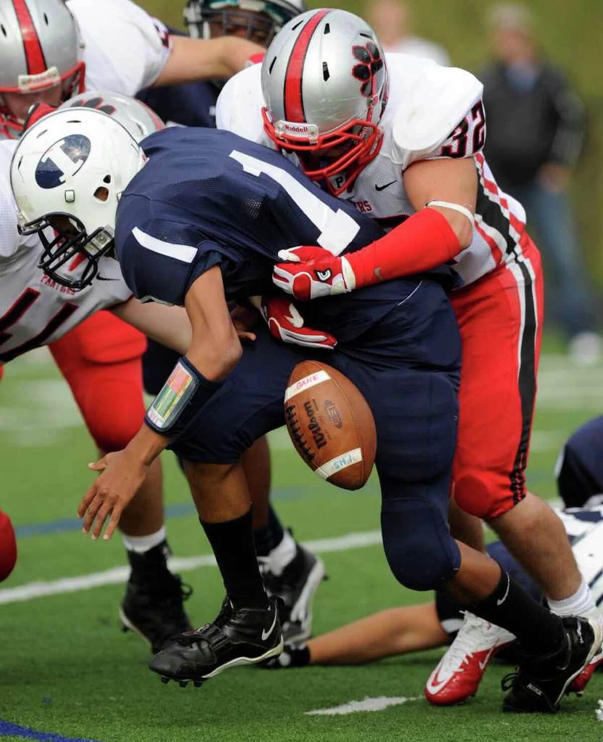Pomperaug football team cruises past Immaculate to stay unbeaten