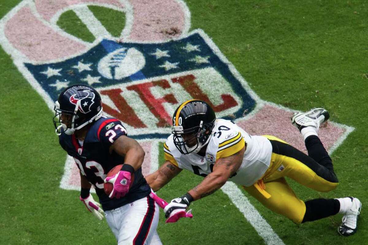 Texans beat Steelers 17-10 in a throwback game