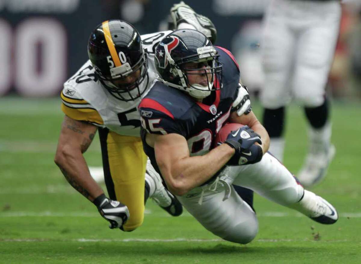 Texans beat Steelers 17-10 in a throwback game