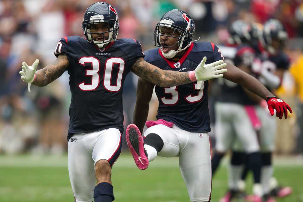Texans' defense makes statement in victory over Steelers