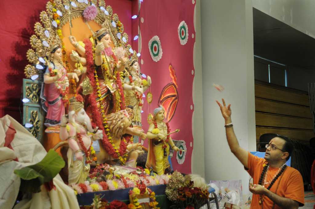 Photos: UTSAV Durga Puja Celebrations 2011