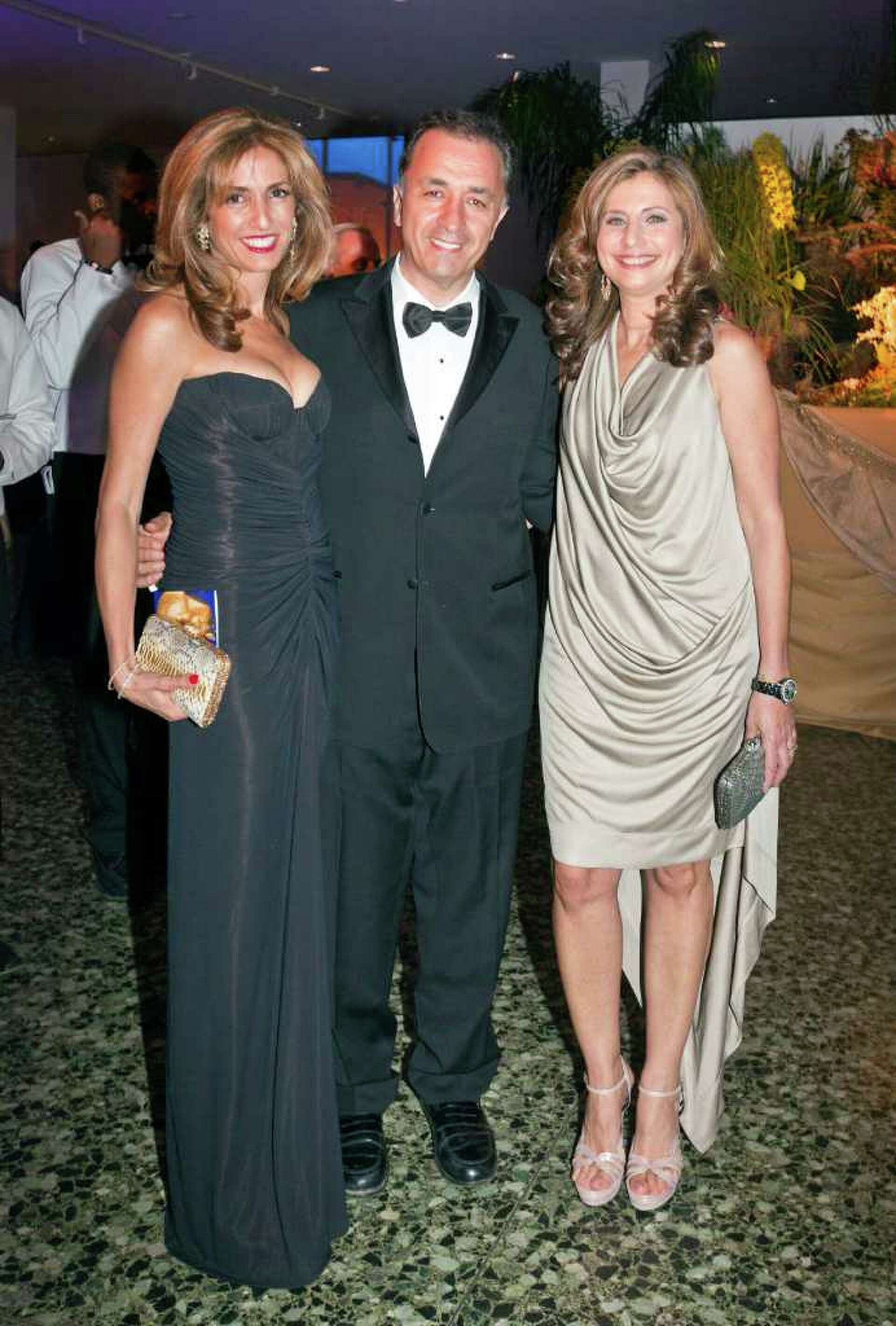 MFAH Grand Gala Ball raises more than $1.4 million