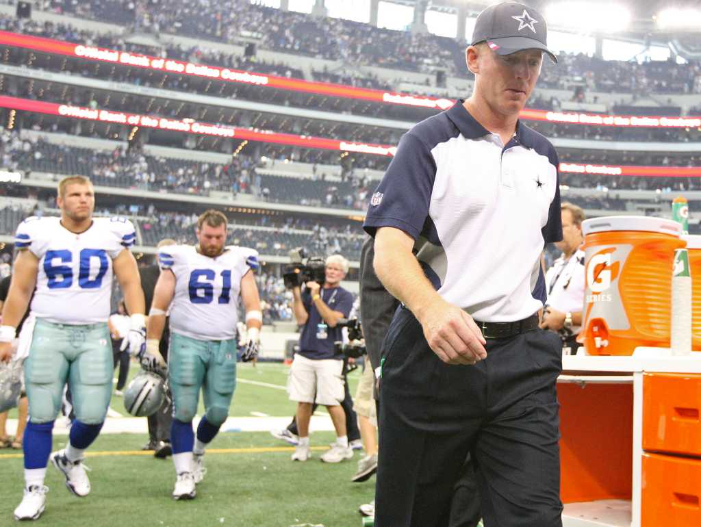 Cowboys notebook: Mavs' Nowitzki shows support for Romo