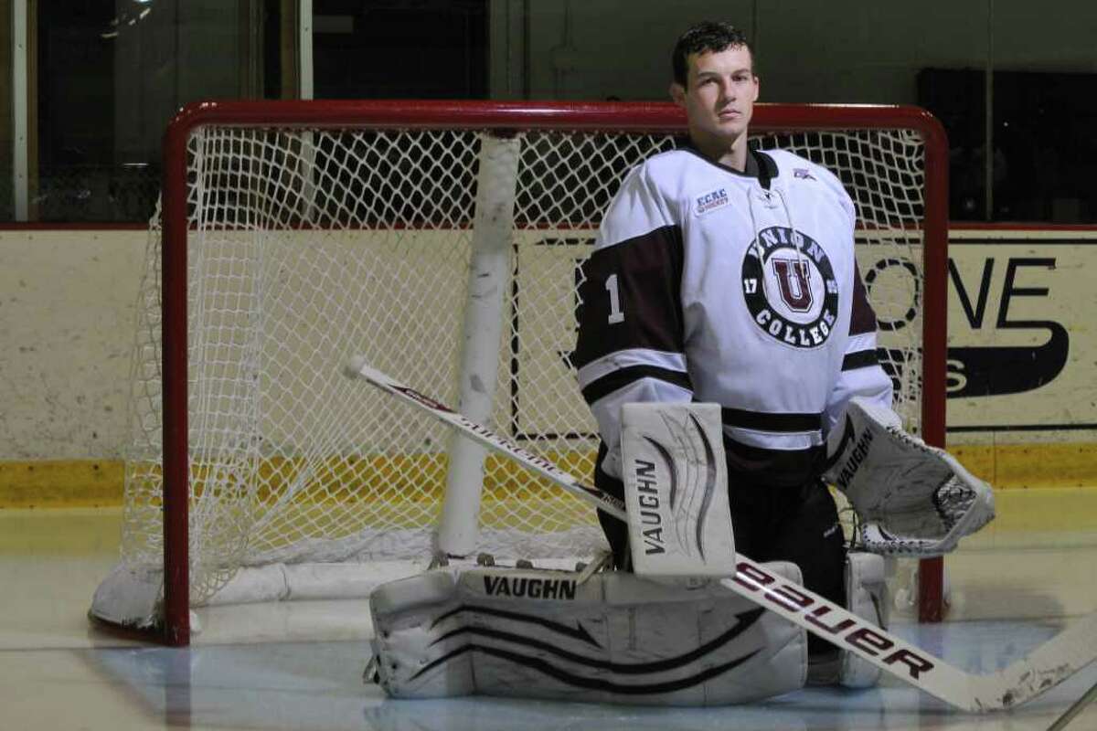 New coach, goalie, but same mind-set