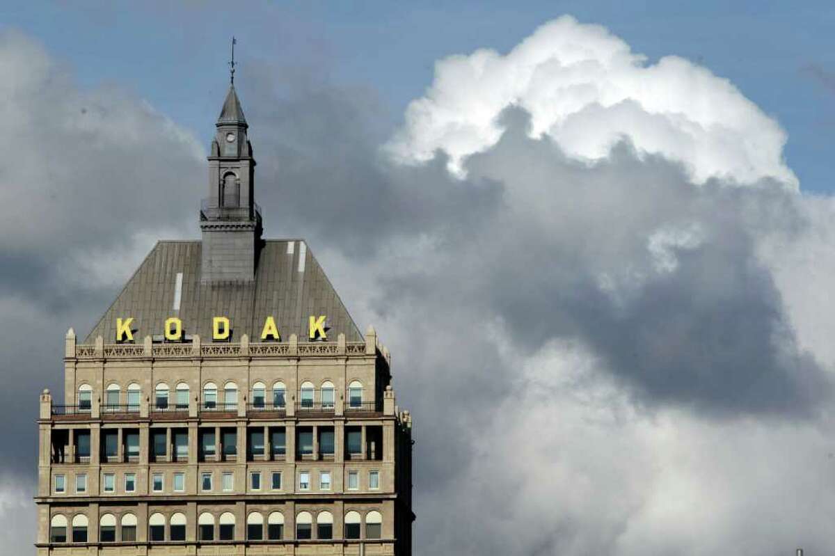 Snapshot of an icon's collapse