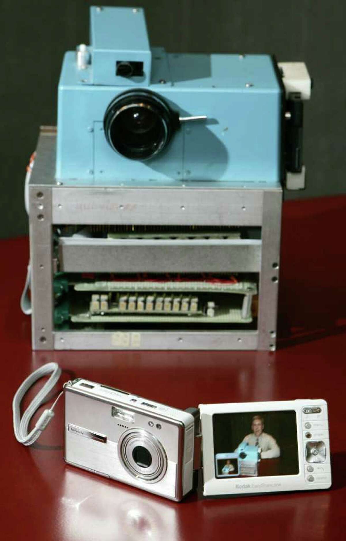 Snapshot of an icon's collapse