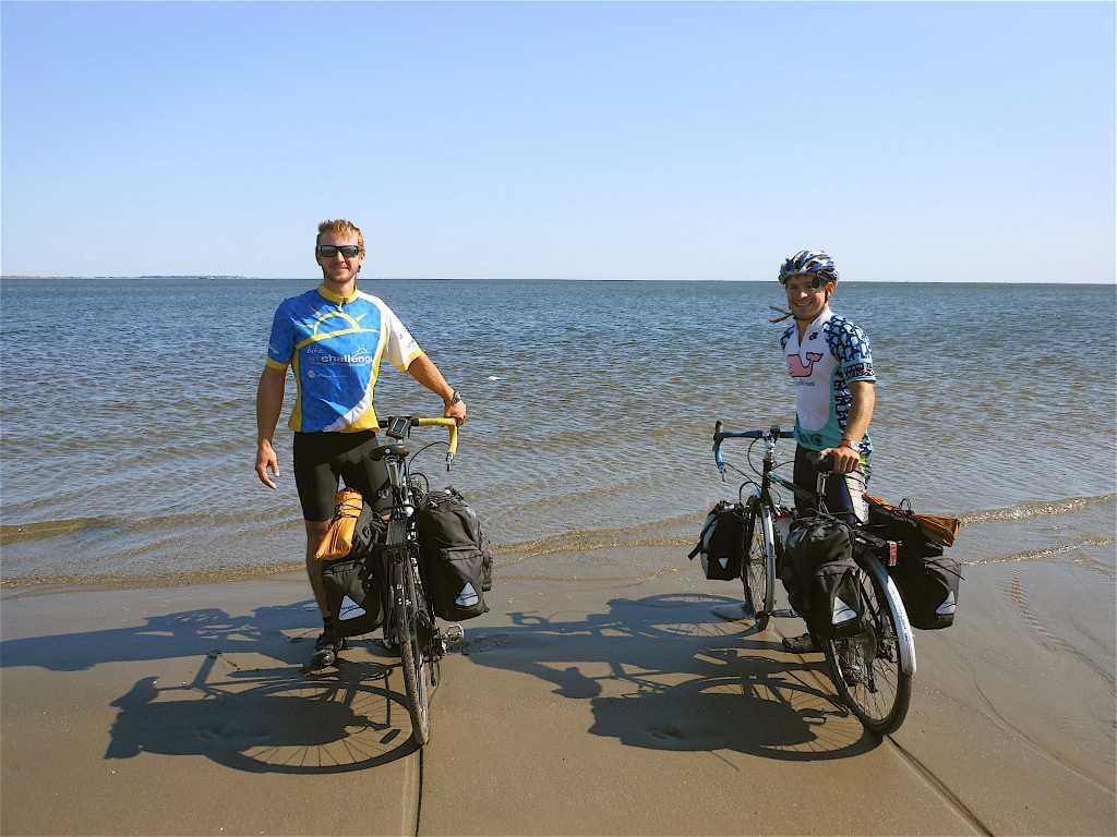 Fairfield duo cycles cross-country for charity