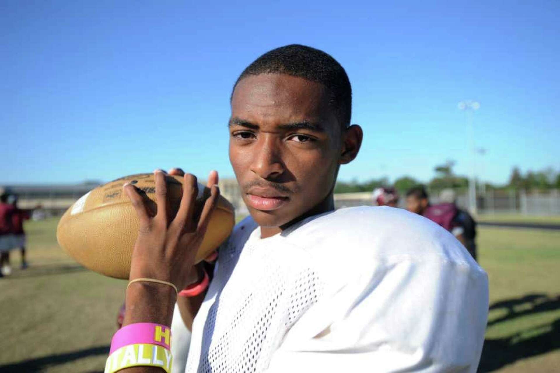 Central football trying to overcome injury to quarterback Mitchell