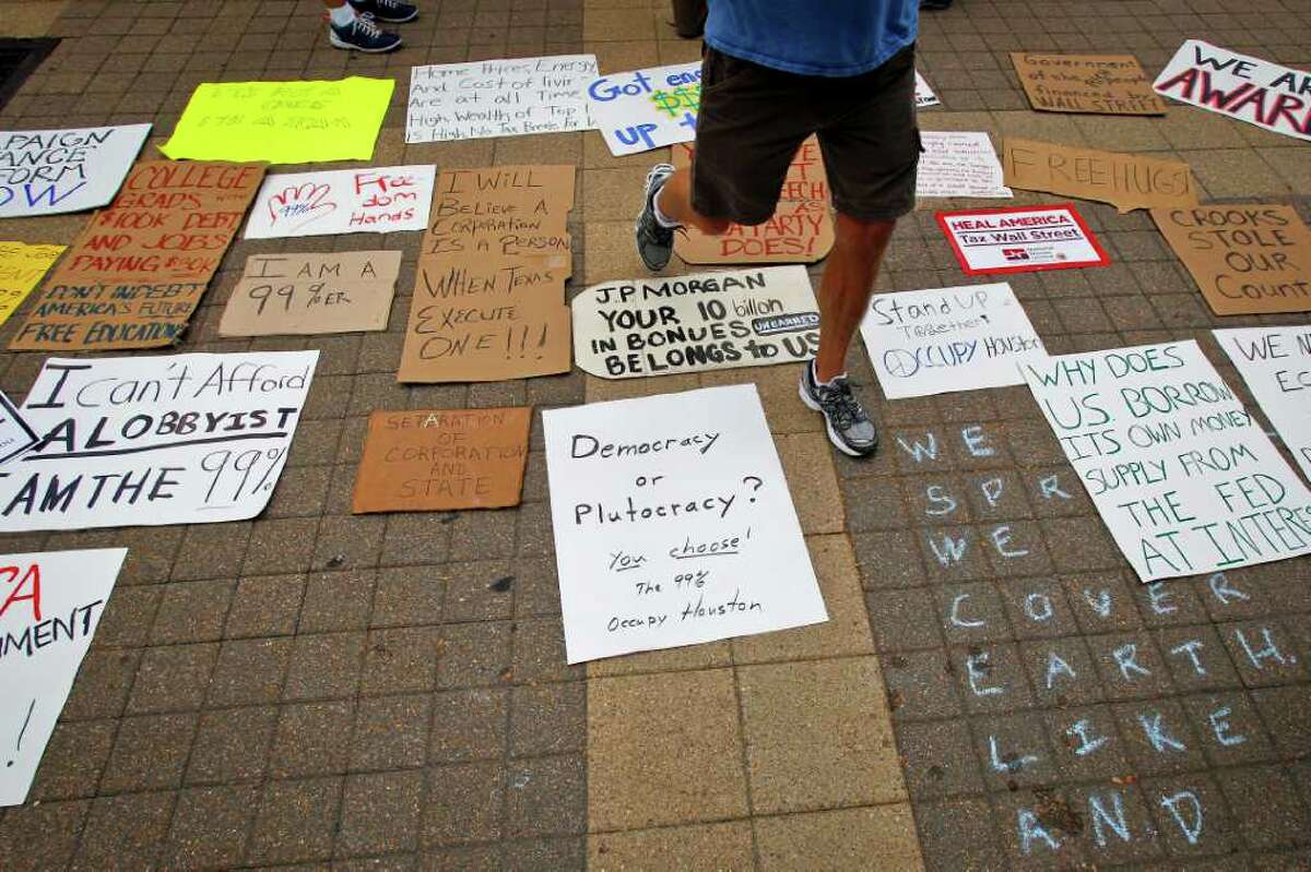 Occupy Houston protestors converge on City Hall