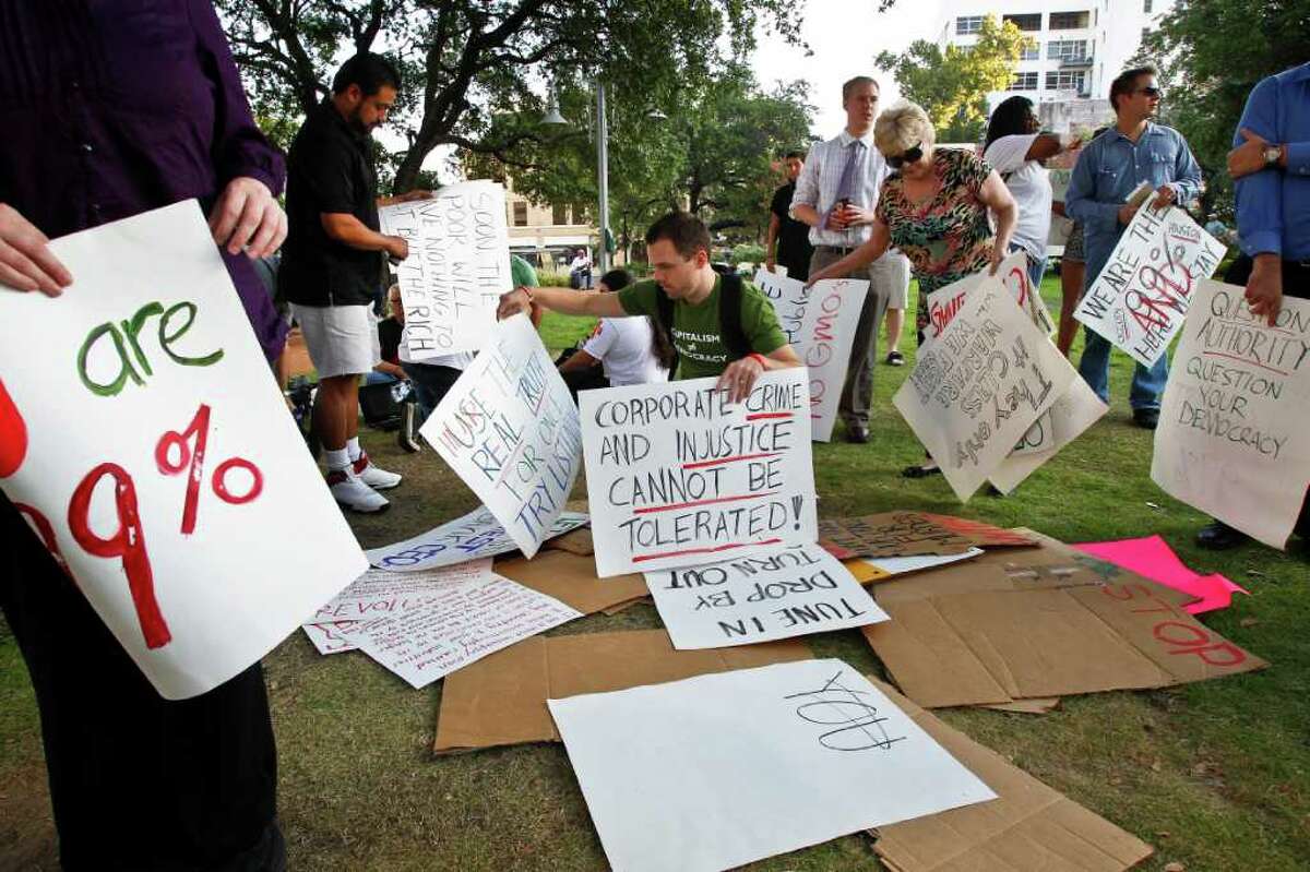 Occupy Houston protestors converge on City Hall