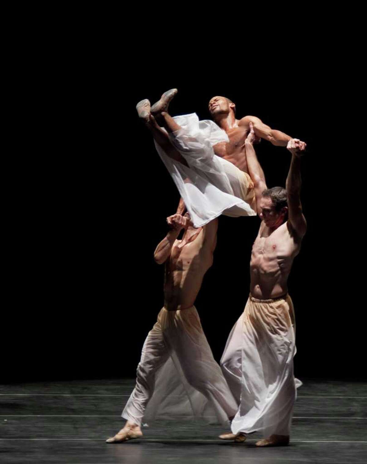 Complexions celebrates diversity in dance