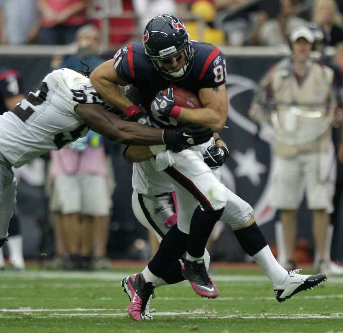 Texans sputter in second half, fall to Raiders