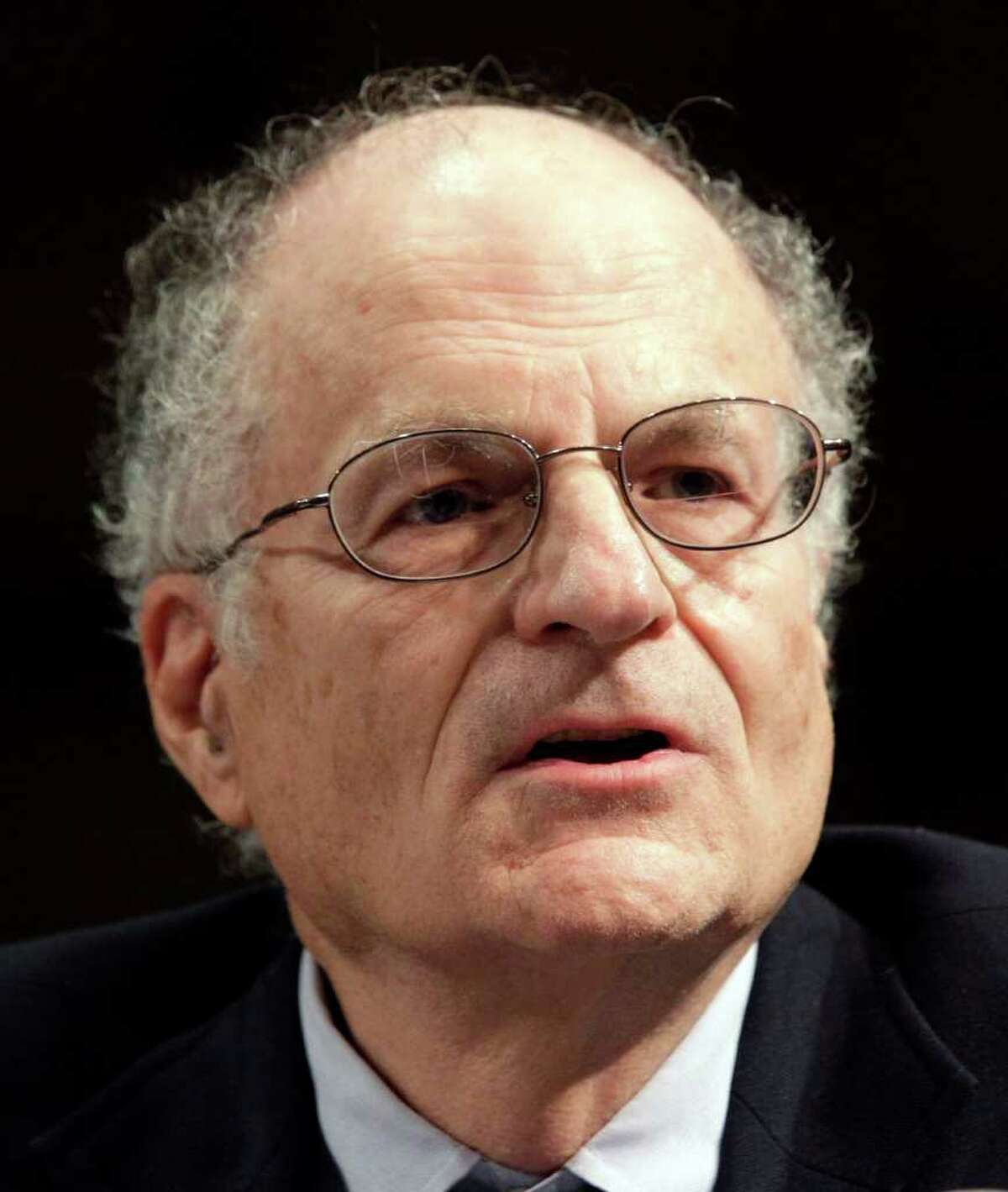 2 Americans win Nobel Prize in economics