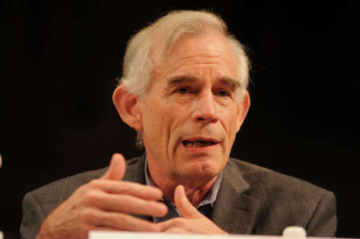 Ex-Greenwich resident wins Nobel Prize in economics